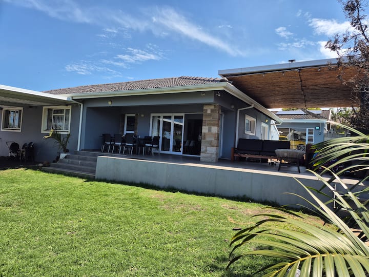 Durban North Holiday Home - Durban
