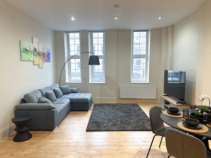 Spacious Flat In The East End - Camberwell - London
