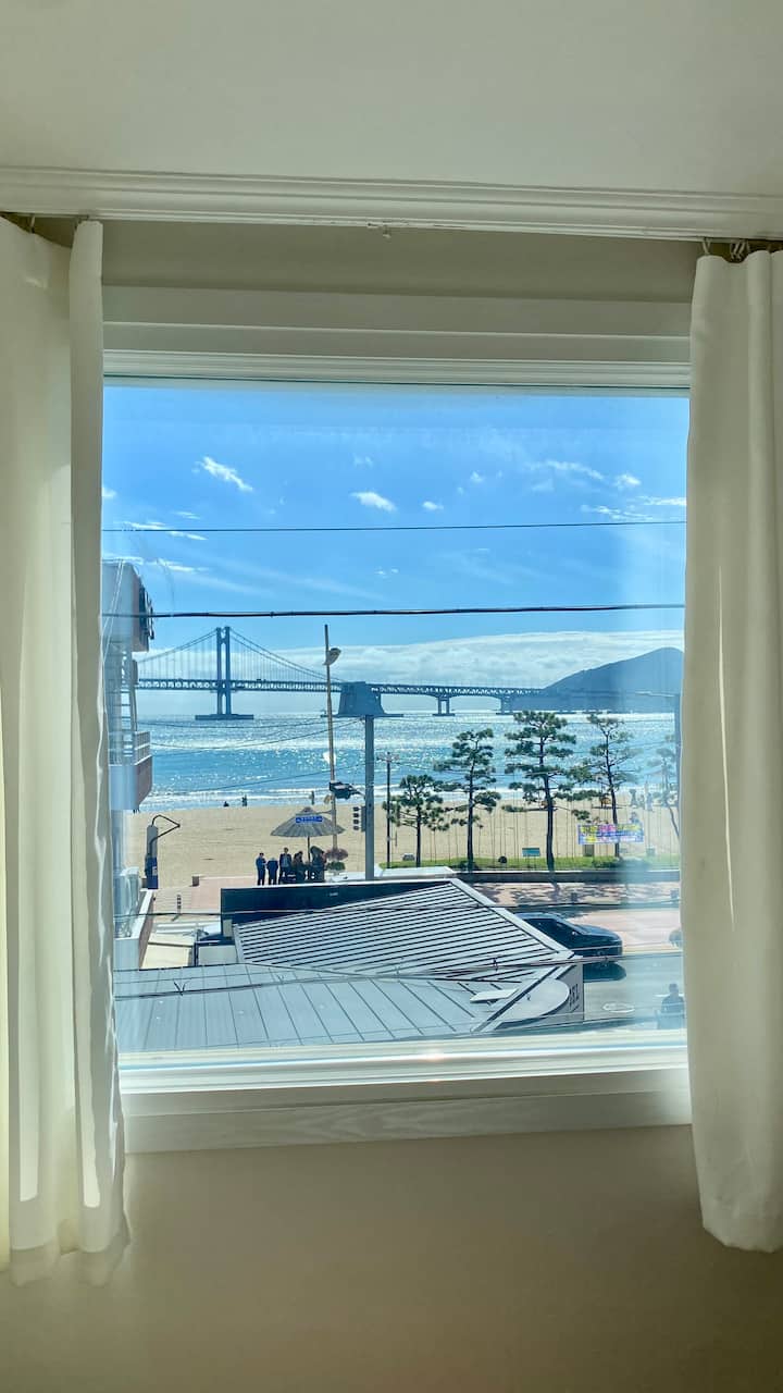 #광안리해변30초 #광안리뷰 #바다뷰 #화이트톤 #방2욕실1#합법숙소 - Busan