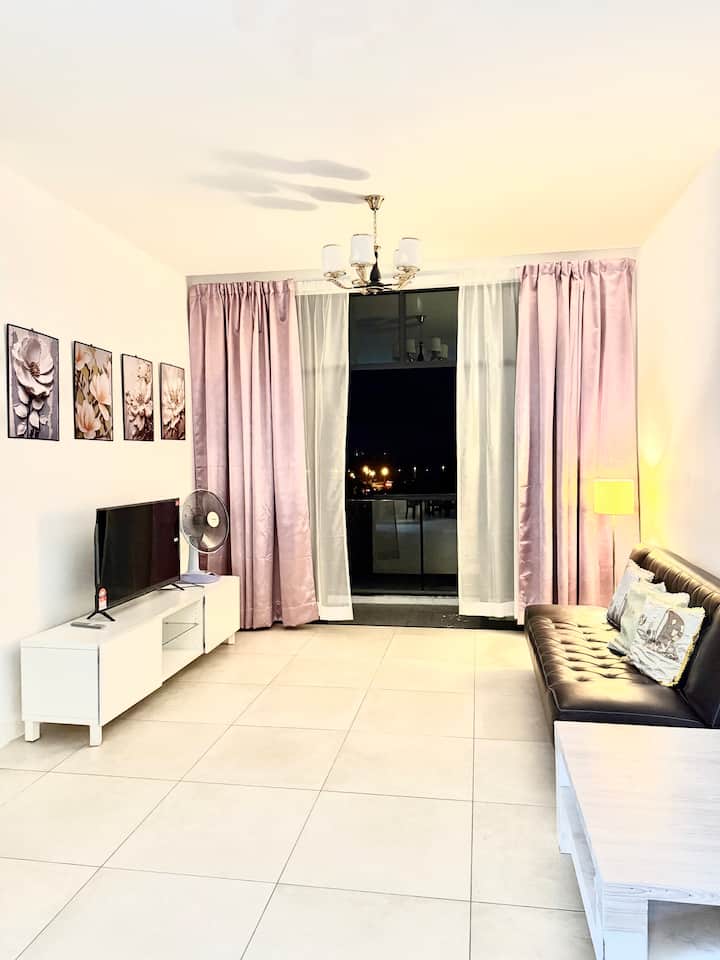 Nice & Cozy Home At Forest Hill - Sarawak