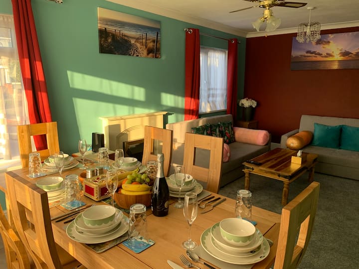 Moredon Bungalow - Swindon