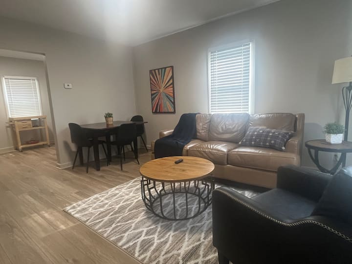 Cozy Clean Updated - Parking - Washer/dryer - Morris, IL