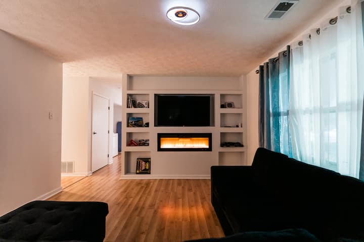 Renovated 2 Br Condo In Indy - Zionsville, IN