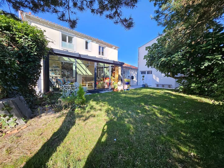 Maison Et Véranda, Pour 7pers , Lso, Plage. - Brem-sur-Mer