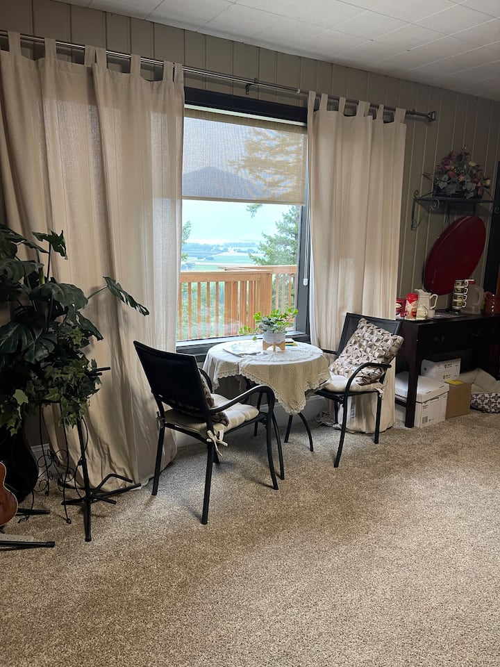 House 360 Deg Mountain Views - Creston