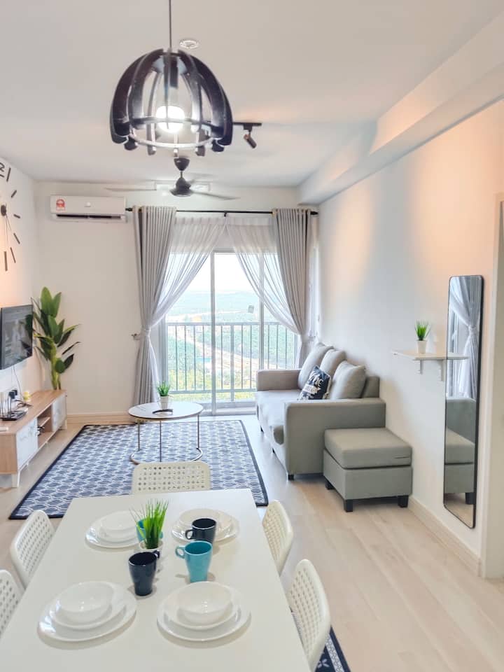 New! Klia Aero View Homestay @ Alanis + Wifi - Sepang