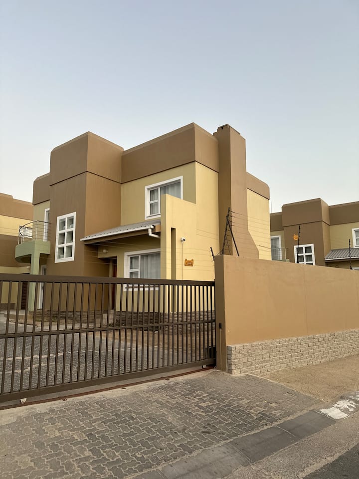 Ocean View - 3 Bedroom Apartment - Swakopmund