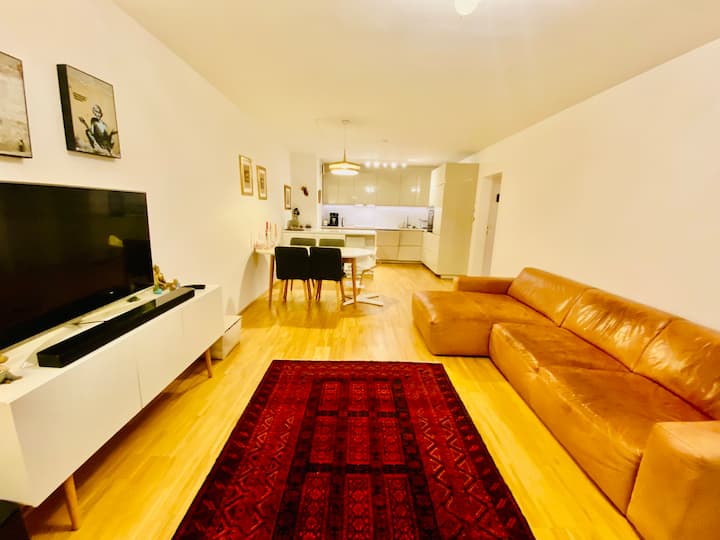 Central Apt 1 Min To U4 & 7 Min Walk To Schönbrunn - Vienna