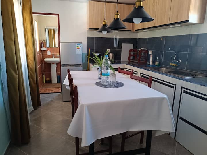 Akany Sahoby, Complette Maison - Antananarivo