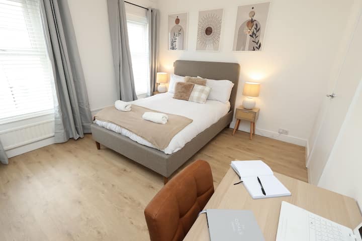 The Central Stay -Free Parking, Contractor&holiday - Cardiff