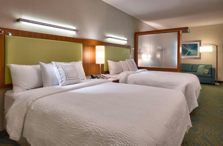 Stylish 2 Queen Sofa Bed W/ Parking & Breakfast - Coeur d'Alene, ID