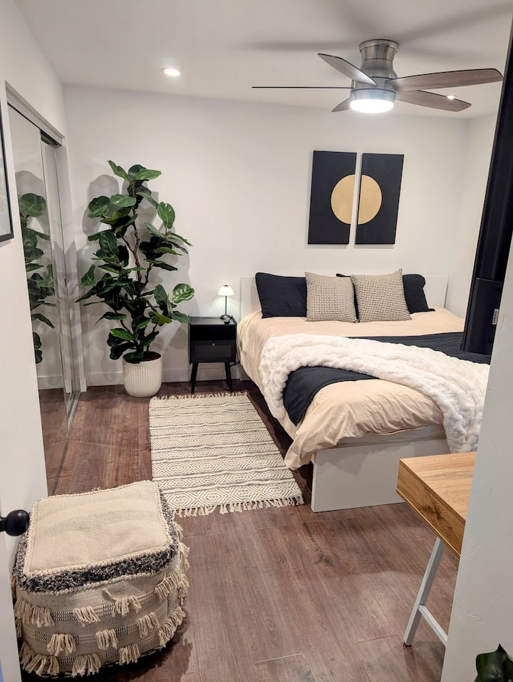 Guest Suite College Area Mid-long Term - San Diego, CA