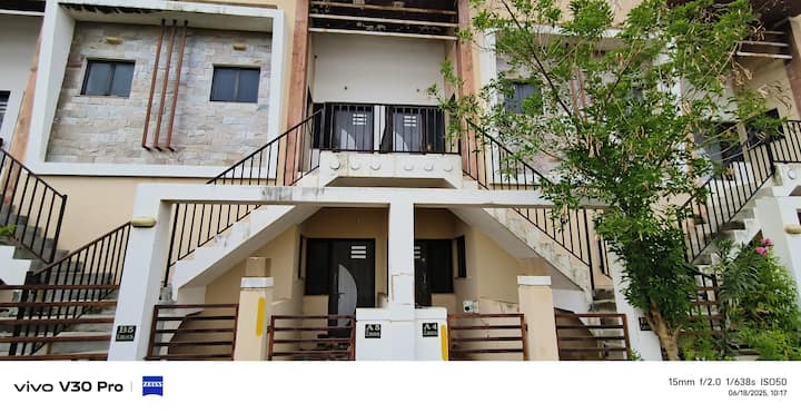 Peaceful Kutch (Madhapar)stay Bachelor & Friend - Bhuj