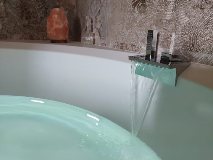 Antica Roccia - Casa Sull'arco Con Idromassaggio - Ofena