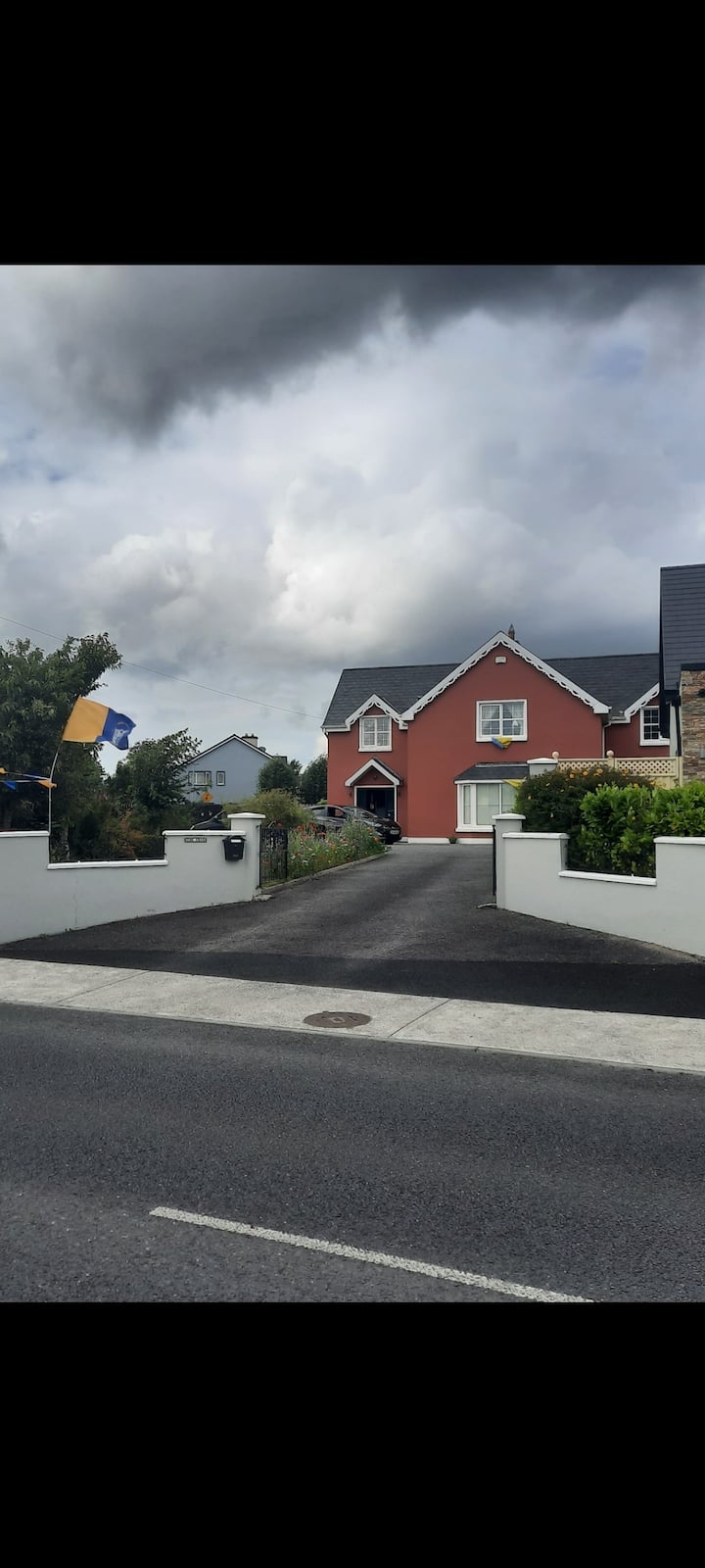 Ground Floor Room With Own Ensuite . - Ennis