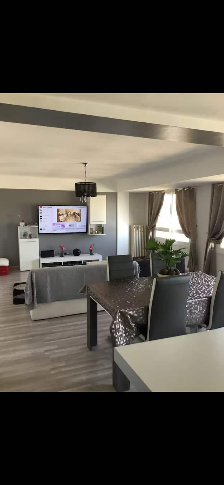 Grand T3 Climatisé + Parking Privé - 마르세유