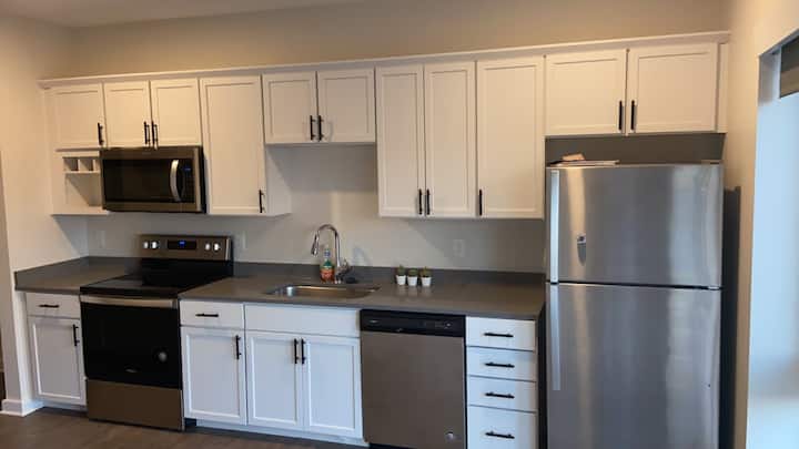 Luxury Studio W/free Garage Parking *Bridge Park* - Dublin, OH