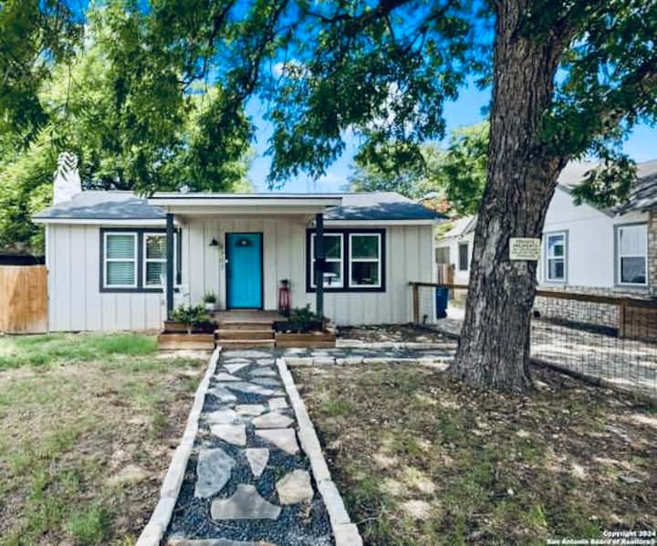 Downtown W/parking, 8 Min To Spurs & Riverwalk ! - San Antonio