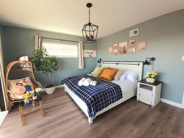 Ideally Located Easy Access & Stunning City Views！ - Los Angeles, CA