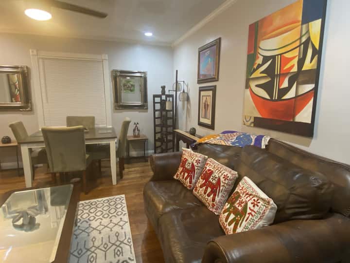 Houston Heights Sculpture Bungalow - Houston