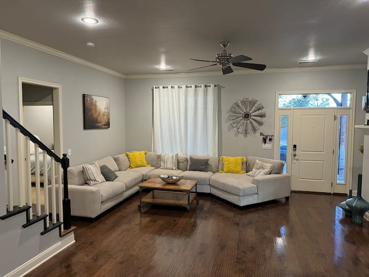 Beautiful Family Home Near I-40 - Amarillo, TX