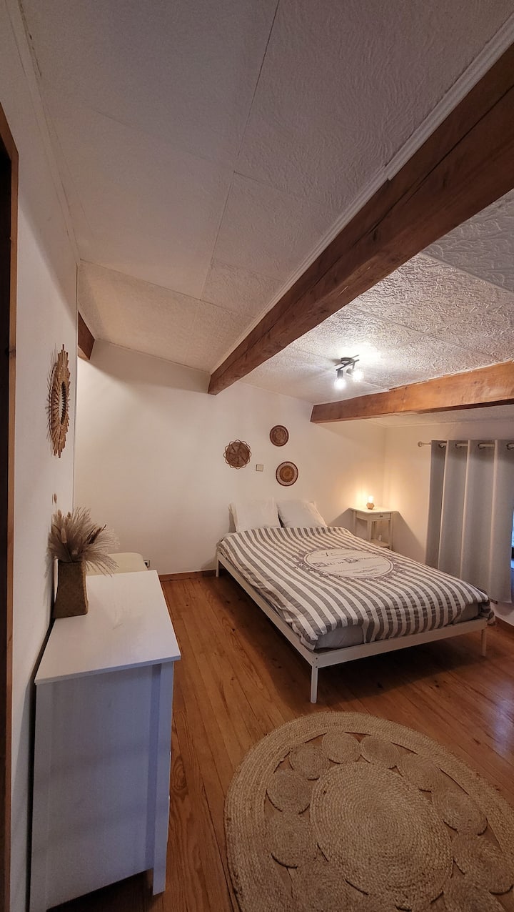 Gîte L'olivier - 2 Chambres, 4 Lits - Tout éQuipé - Saint-Martin-d'Ardèche