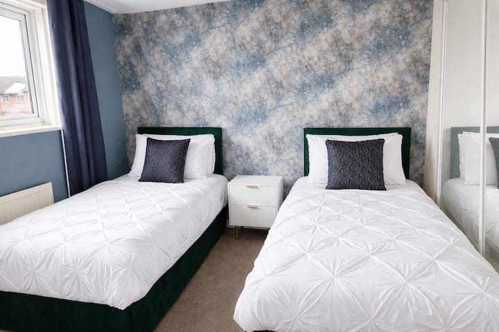 3br Home Canterbury | Contractors | Free Parking - Canterbury