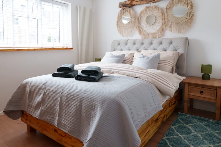 Bona - Principality Stadium - City Centre - Cardiff