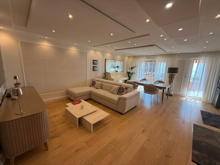 Frontière Monaco - Vue Mer - Parking Privé - Monte Carlo