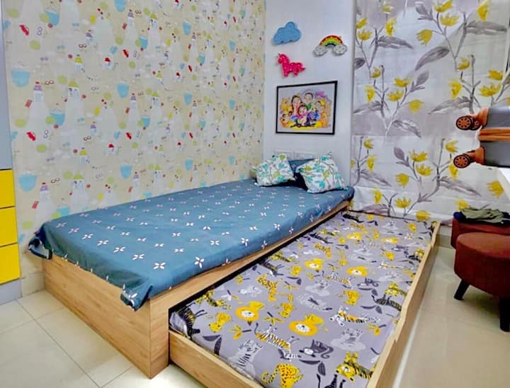 Room With Trundle Bed - Chennai