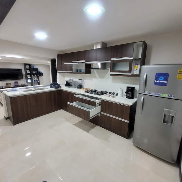 Lujos - Departamentos - Airbnb - Cuenca