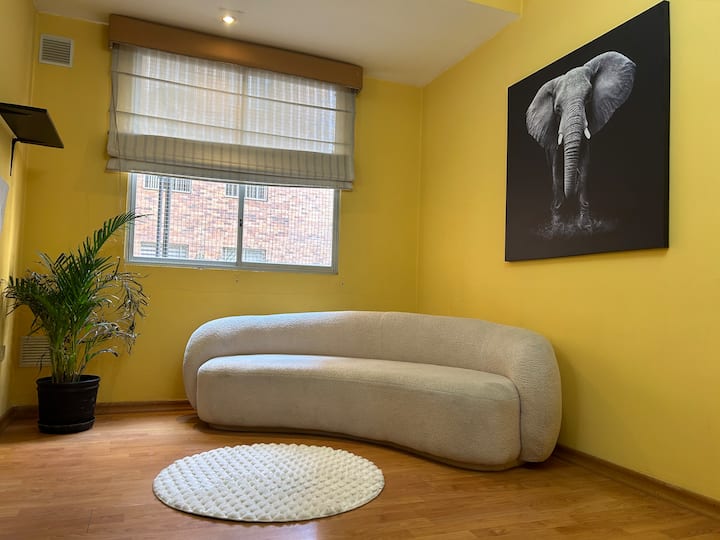 Apartamento Moderno Y Seguro En El Corazón D Quito - Quito