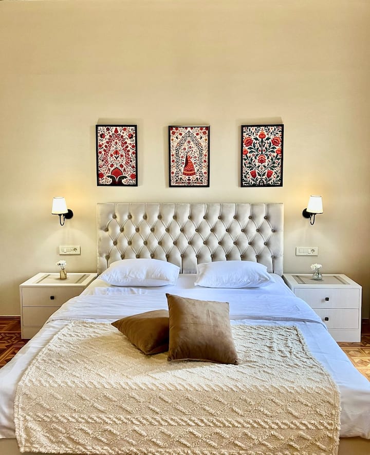 White Lilies Sea View | 2br Near Nizami & Old City - Baku