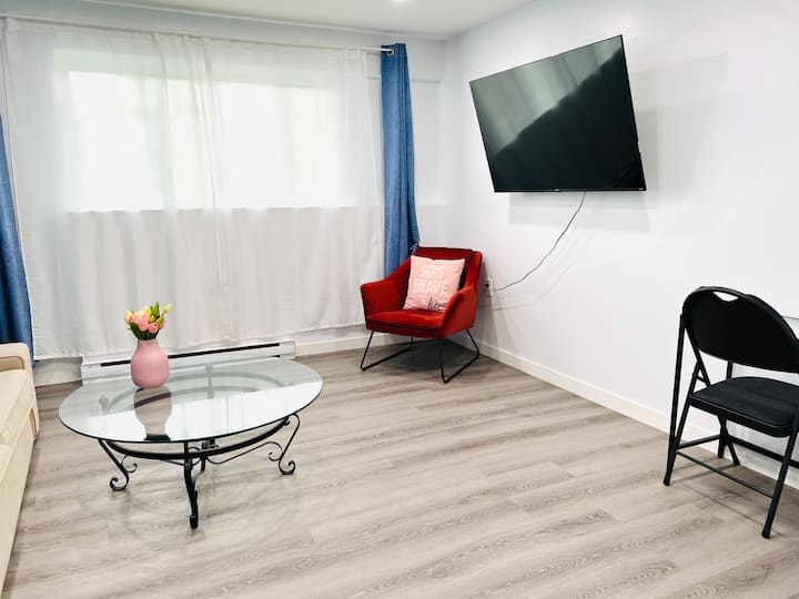 2bdroom Near Montreal Central - Longueuil