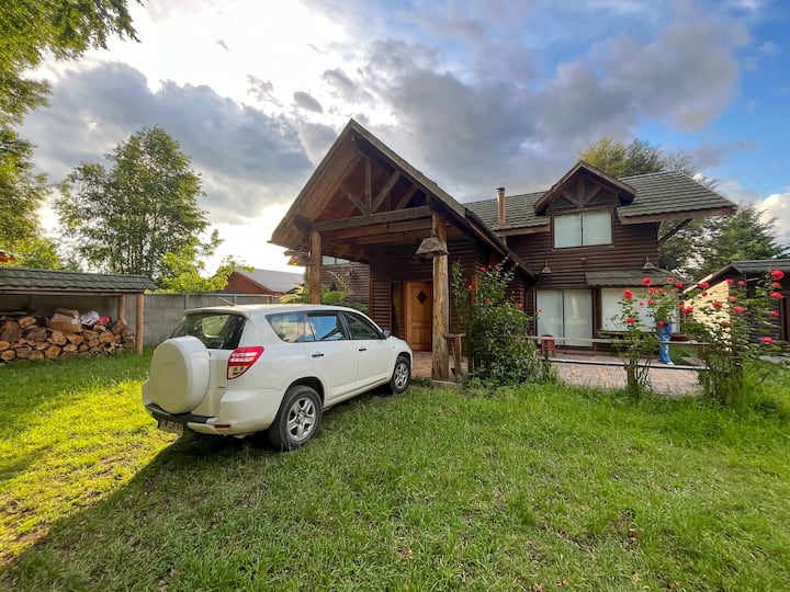 6 Bedrooms · Jacuzzi · Superior Comfort · Pucón - Chile