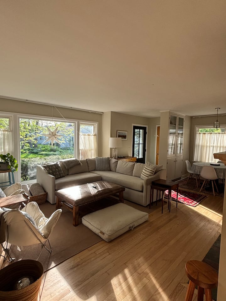 Charming Home In Hill Section - Burlington, VT