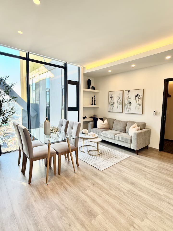 Modern Penthouse • Rooftop Vibes • Walk Everywhere - Tijuana