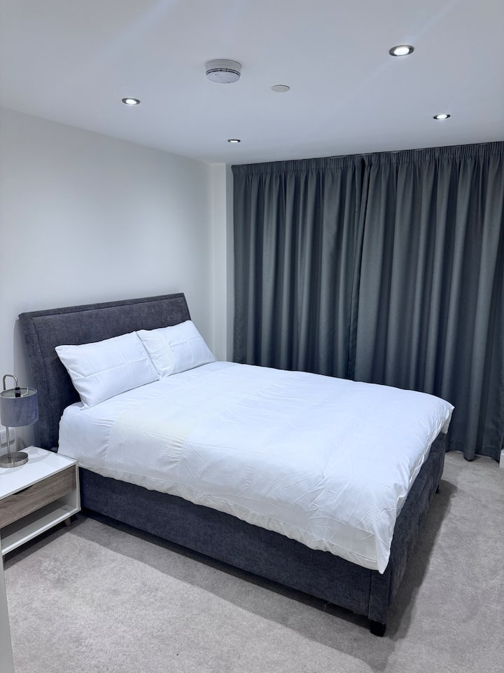 Flat In Leeds City Centre With Unique Balcony - Wakefield