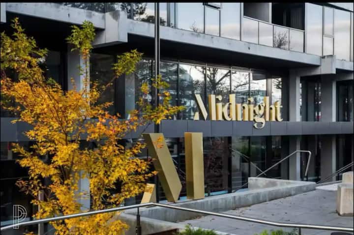 Plush 221 @ Midnight Braddon - Canberra