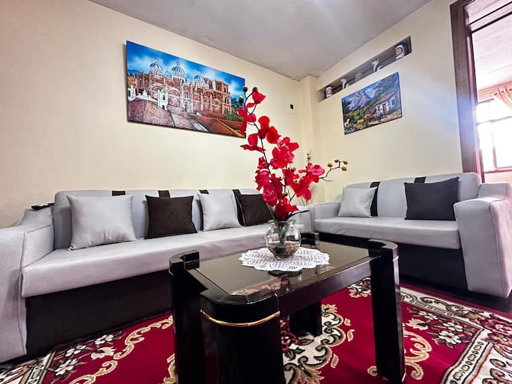 Departamento En El Centro Histórico De Cuenca - Cuenca
