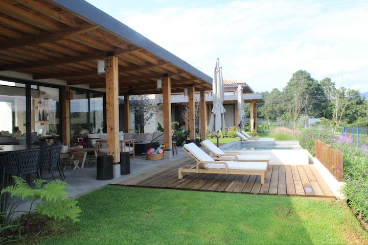 Espectacular Casa En Las Joyas - Valle de Bravo