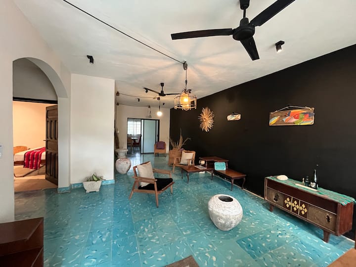 1970’s House, Parking, 3 Blocks To Central Park - Valladolid