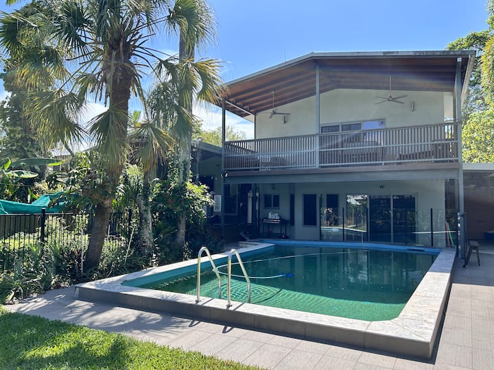 Tropical Paradise Villa - Cairns