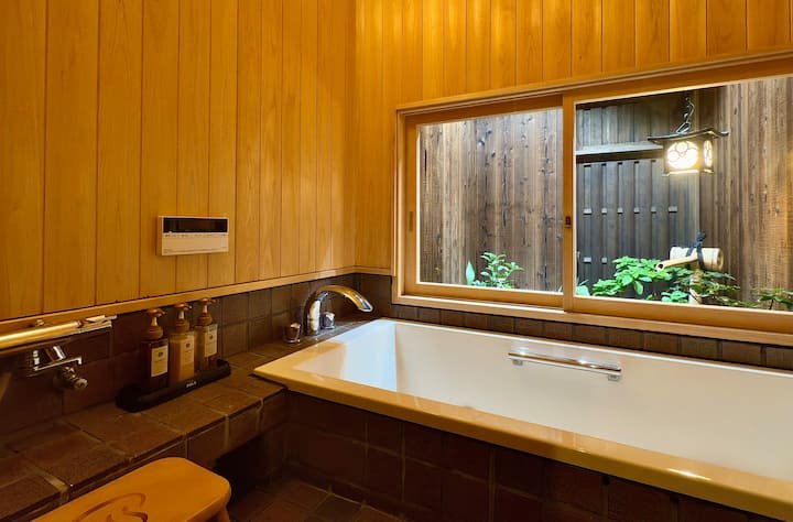 【雅-古月居 Koduki House】地下鉄四条駅から徒歩10分〜京町家風の一棟貸しに滞在 - Kyoto