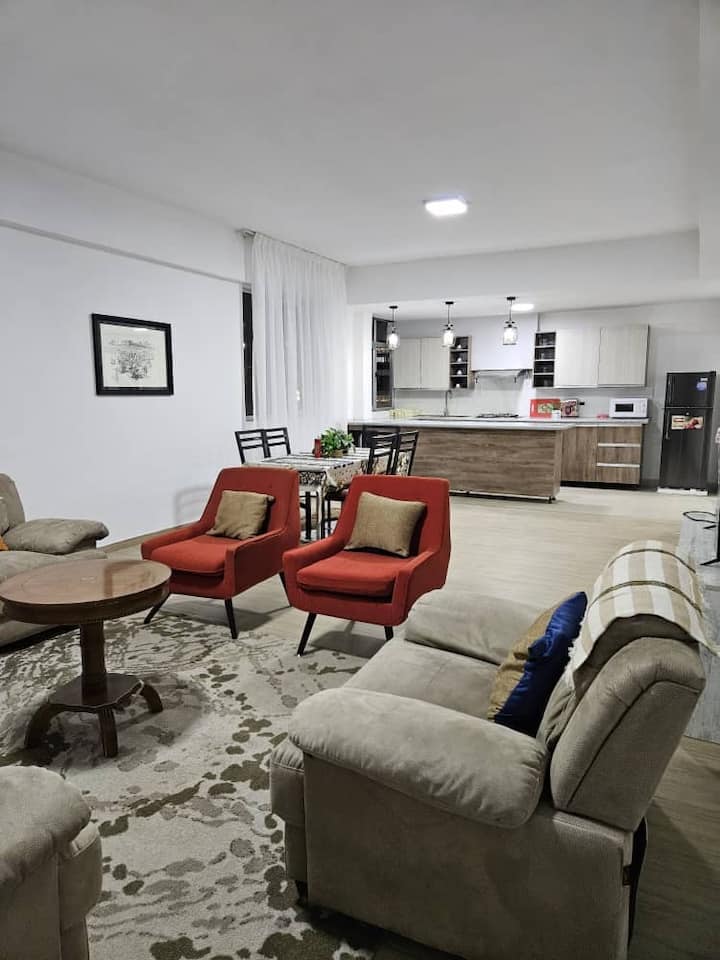 Brandnew Bole Condo 3br! Generator* Wifi * 20% Off - Addis Ababa