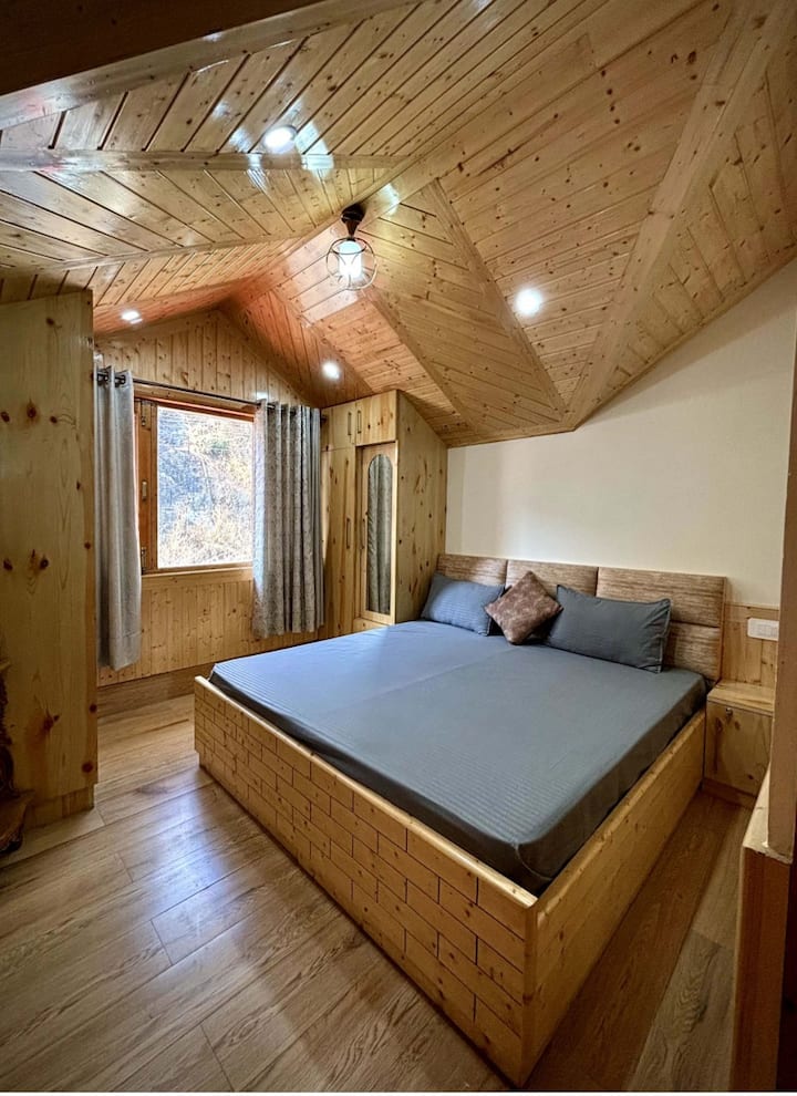 Royal Apple For Royal Stay - Shimla