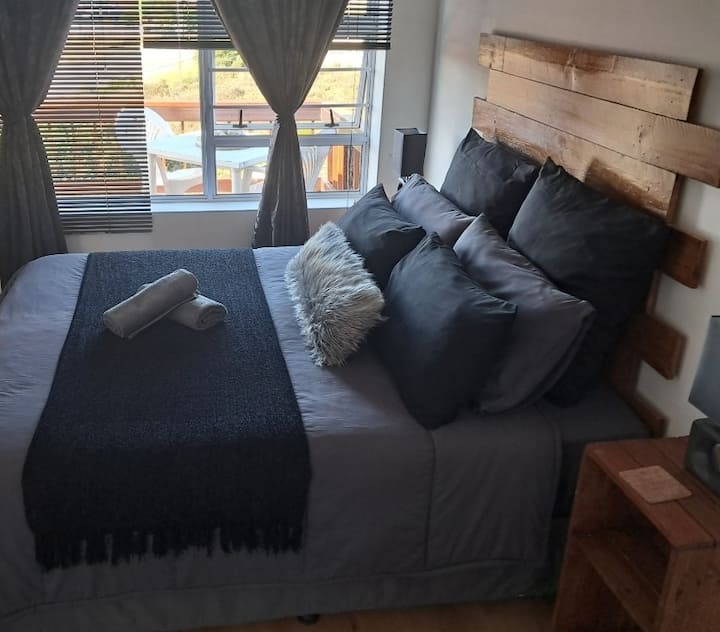 The Deck On 48 - Jeffreys Bay