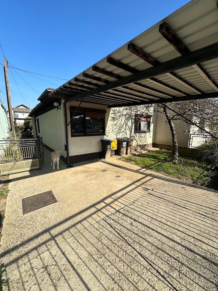 House In Outskirts Of Zagreb - Zagreb