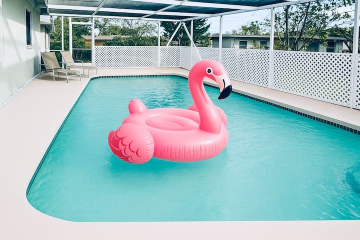 Venice Escape: 3-bedroom 2-bath - Venice, FL