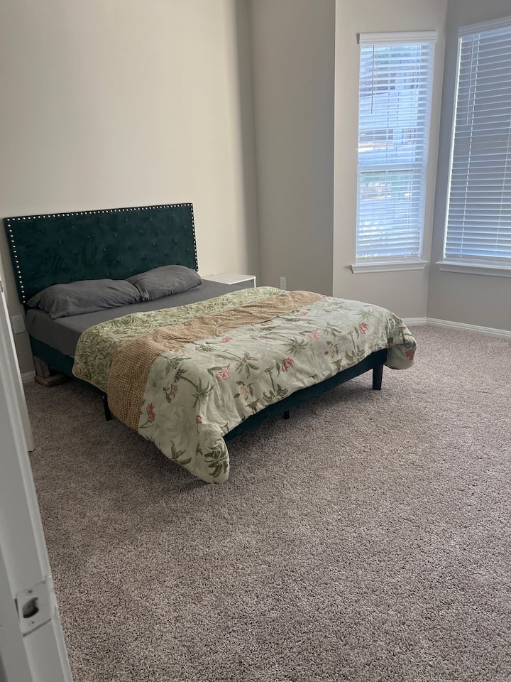 Private Room And Bathroom - Houston, TX